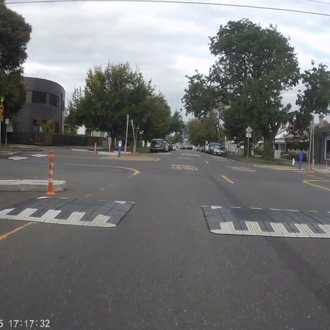 Near miss at intersection - UpRide.cc - Make Cycling Safer